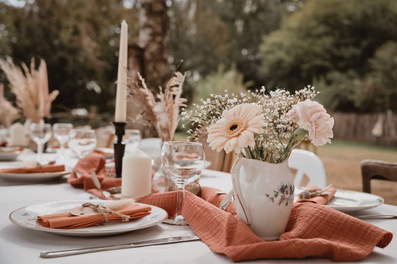 Réalisation Décoration champêtre terracotta et vintage