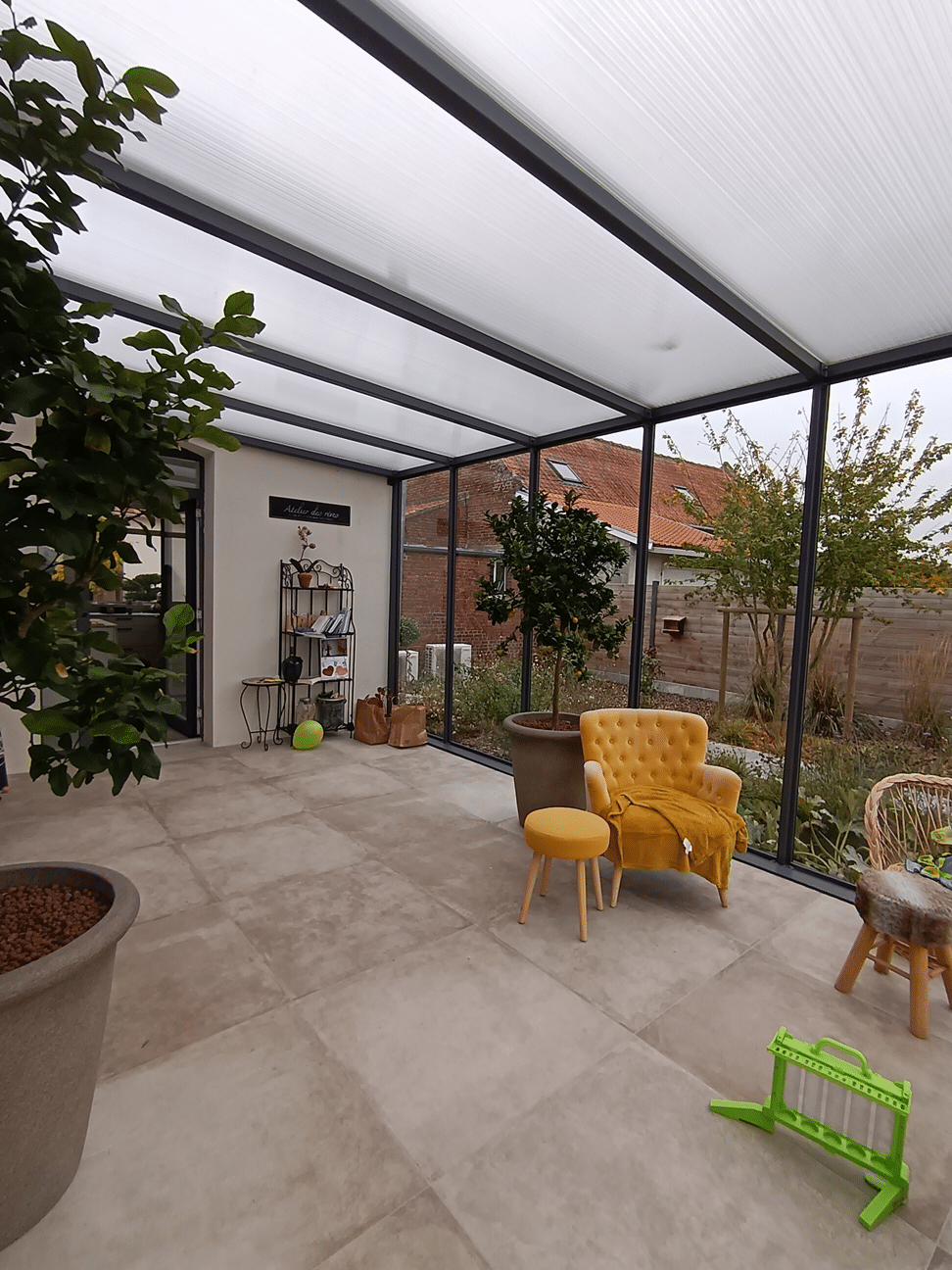 Décoration véranda cosy - IMAGINER ET CREER